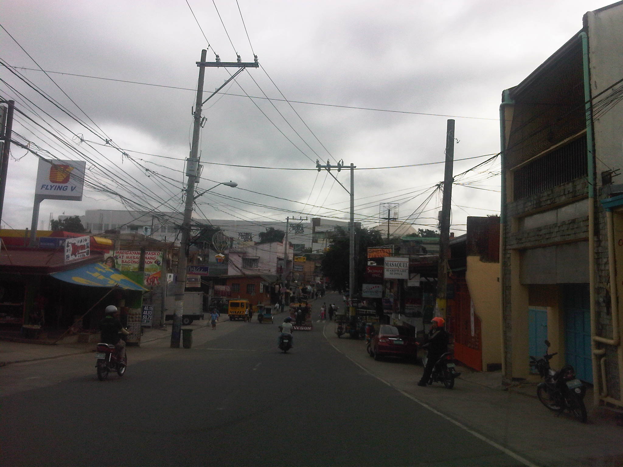 Antipolo Simbahan « Caught (up) in traffic