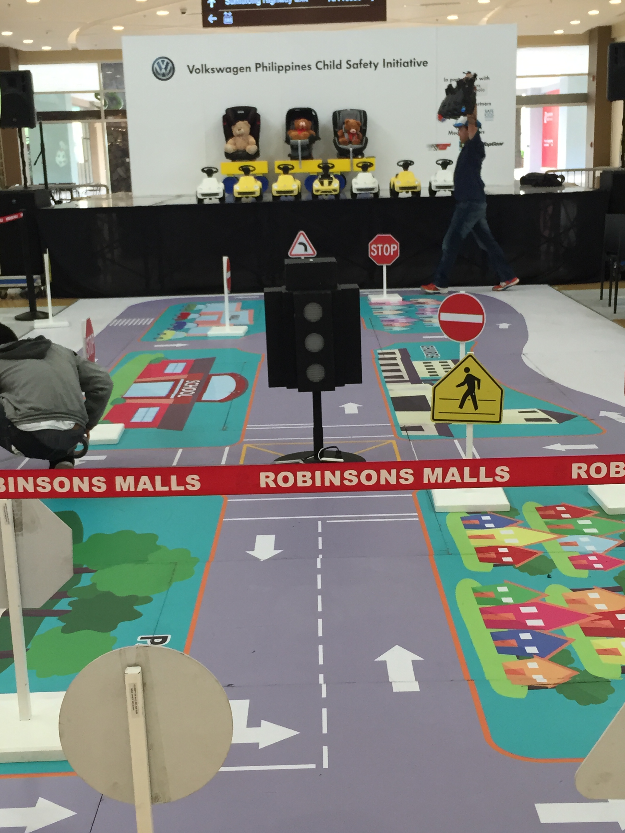 Promoting road safety to our youth « Caught (up) in traffic