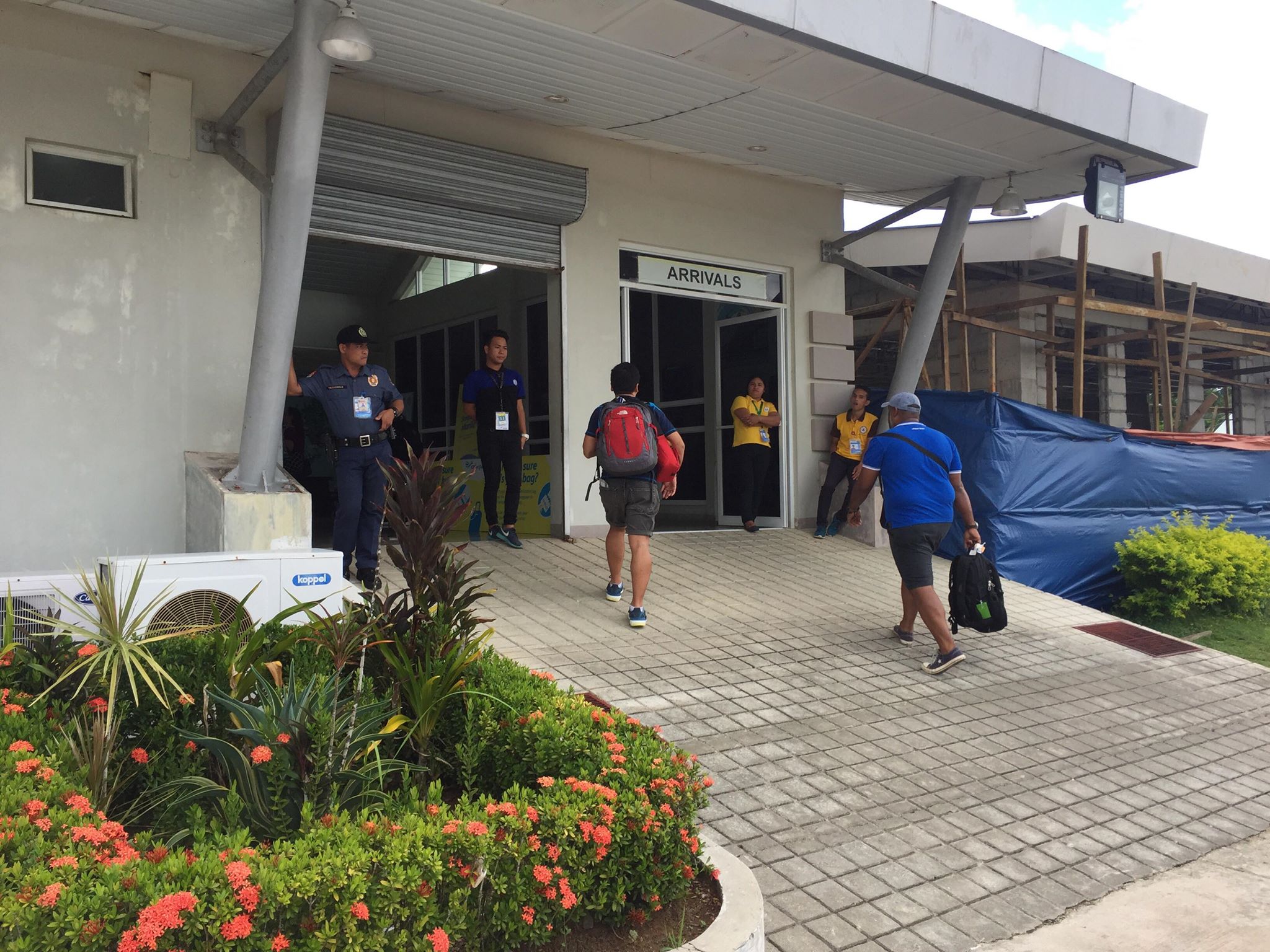 Siargao Airport « Caught (up) in traffic