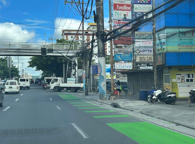Eastbound bike lane along Ortigas Avenue Extension, Cainta, Rizal ...