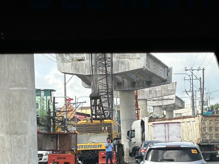 Congestion due to flyover construction: Tagaytay-Nasugbu Road – Part 1 ...